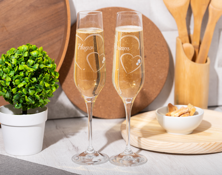 Copos de cava com cristais Swarovski® personalizados "Corações"-MadeInGift